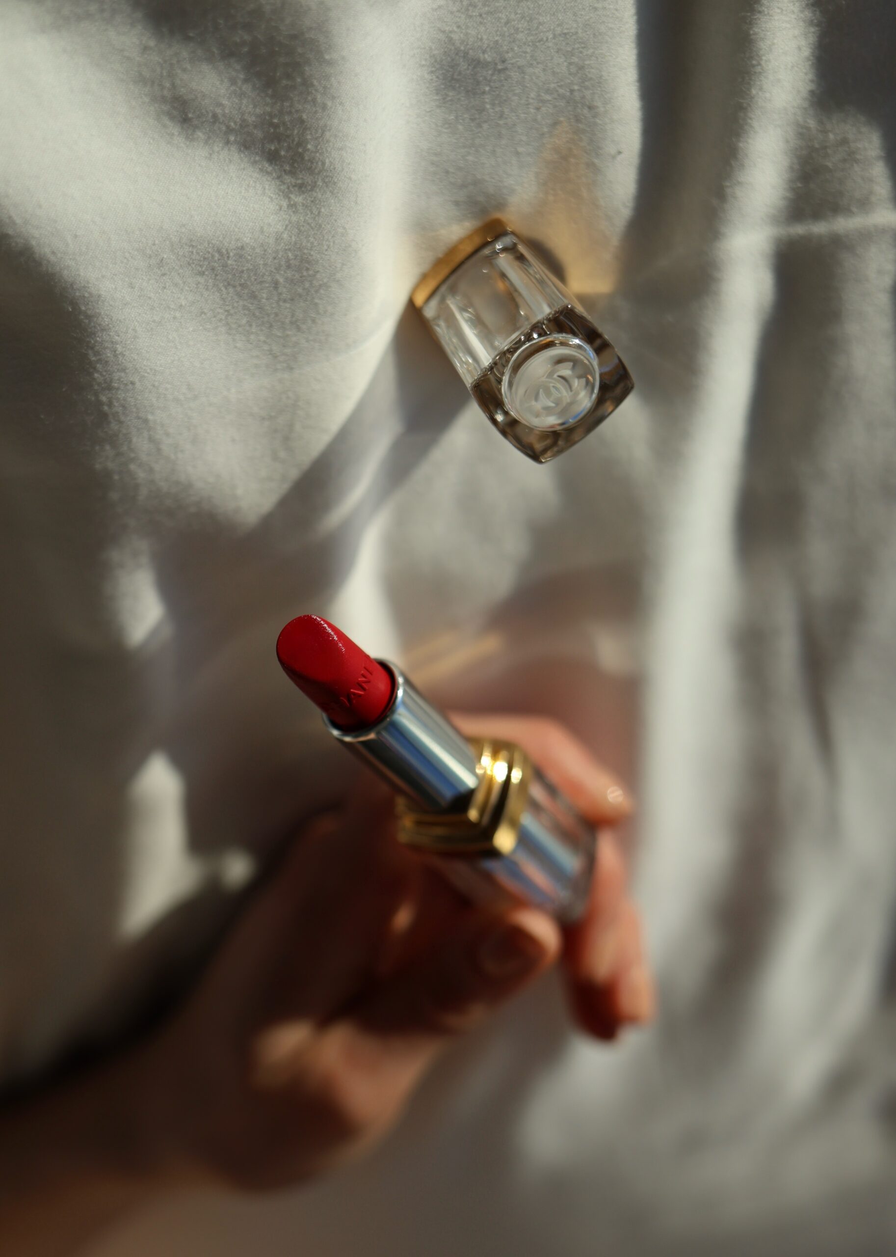 Review of Chanel 31 Le Rouge Lipstick: An iconic design with a power ...